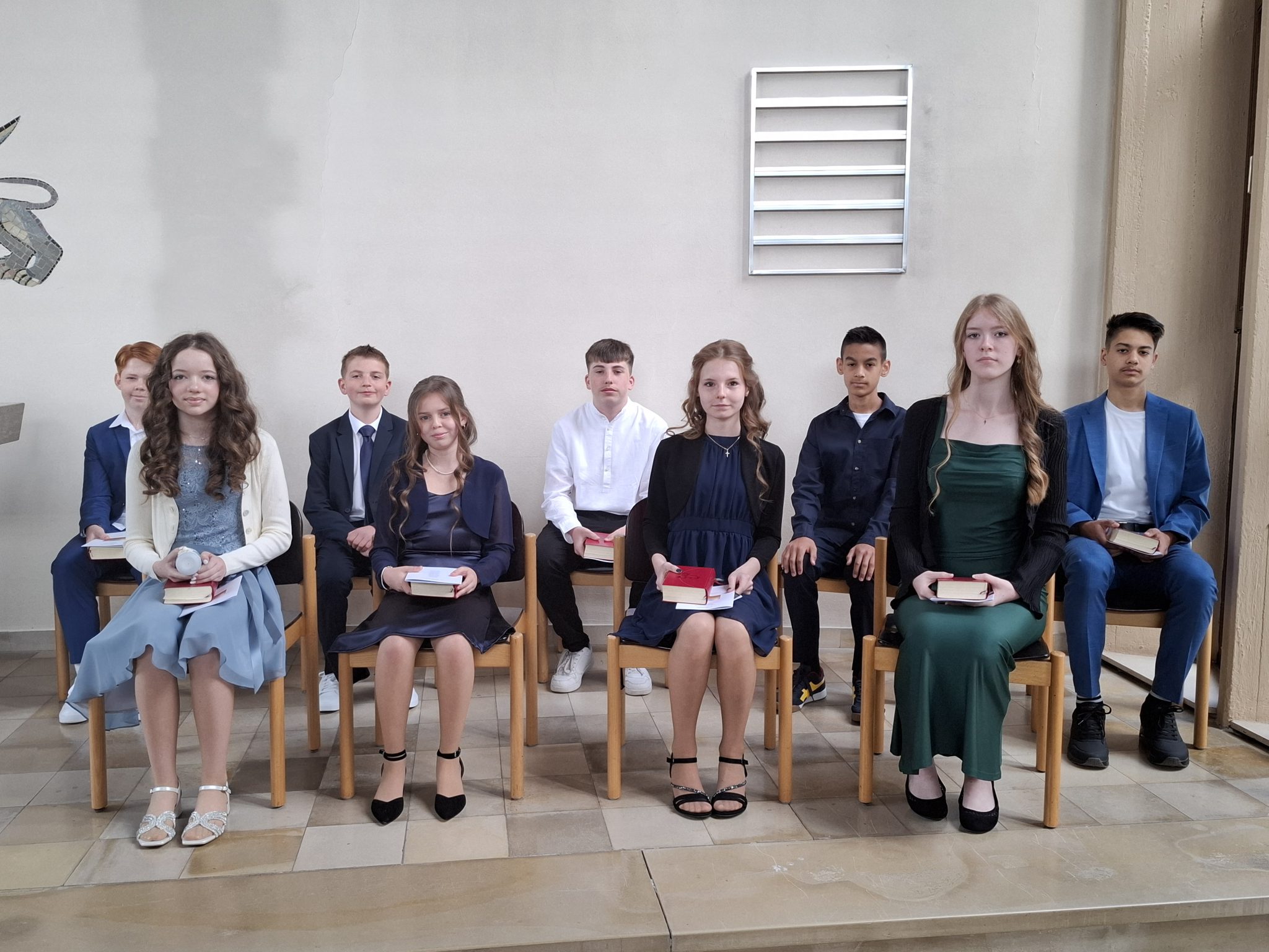 Rückblick Konfirmationen 2025 – www.evangelkium.de